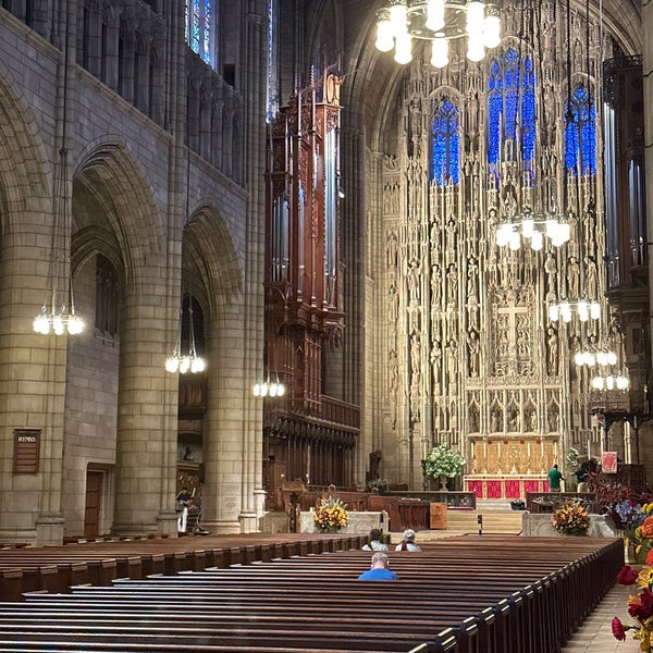 Saint Thomas Church - Church in New York