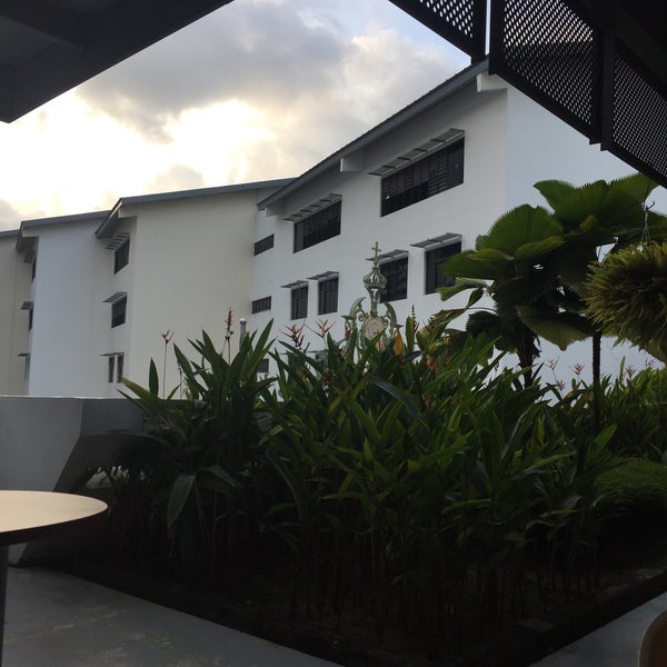 CHIJ Secondary (Toa Payoh) - Toa Payoh - 626 Lorong 1 Toa Payoh