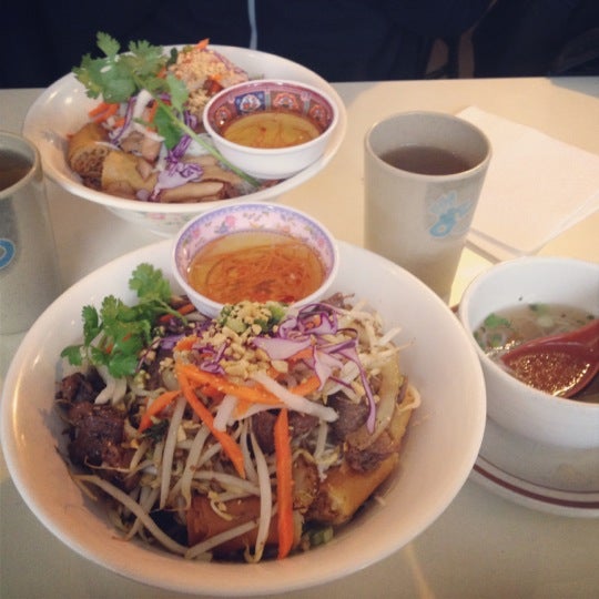 Photos at My Canh - Vietnamese Restaurant in Montréal