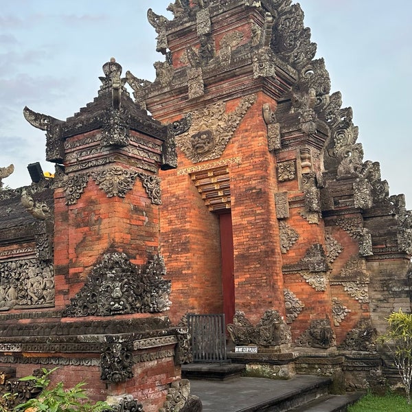 Batuan Temple - Hindu Temple
