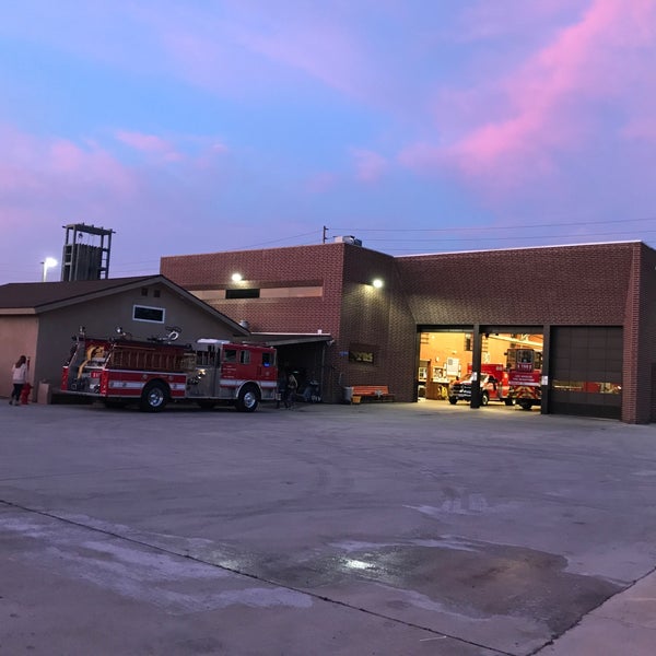 Photos at LAFD Fire Station 88 - Fire Station in Sherman Oaks
