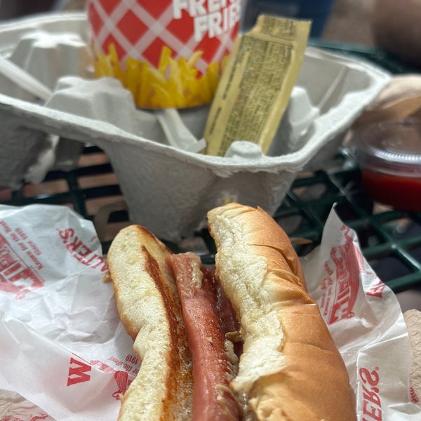 Walter's Hot Dog Stand - Hot Dog Joint in Mamaroneck