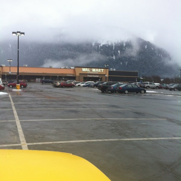 Walmart Supercenter (Now Closed) - 5 tips