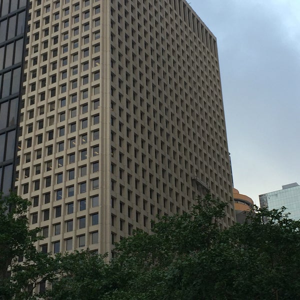 Photos at One Allen Center - 500 Dallas St