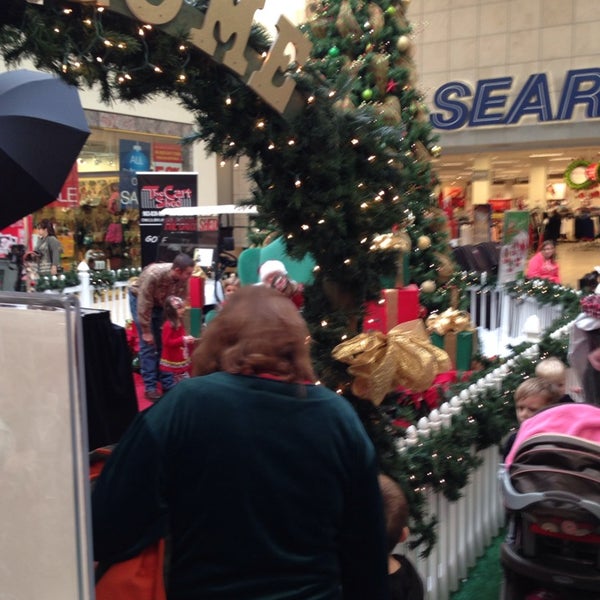 Photos at Broadway Square - Tyler, TX