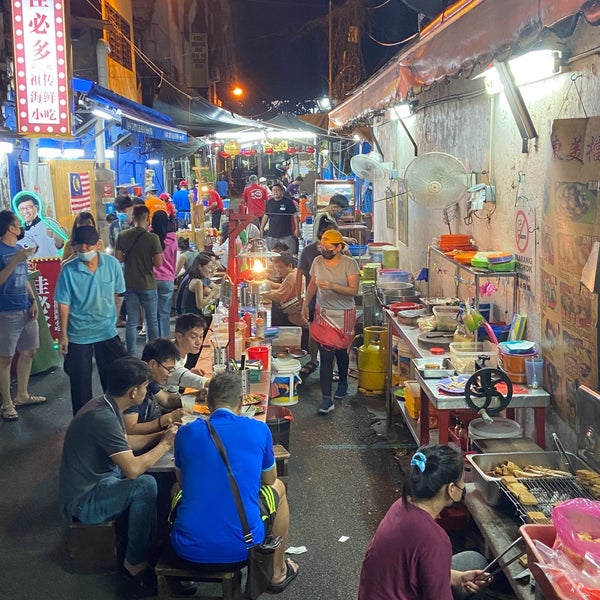 Longkang (Famous La La & Si Ham) - Seafood Restaurant in Malacca Town