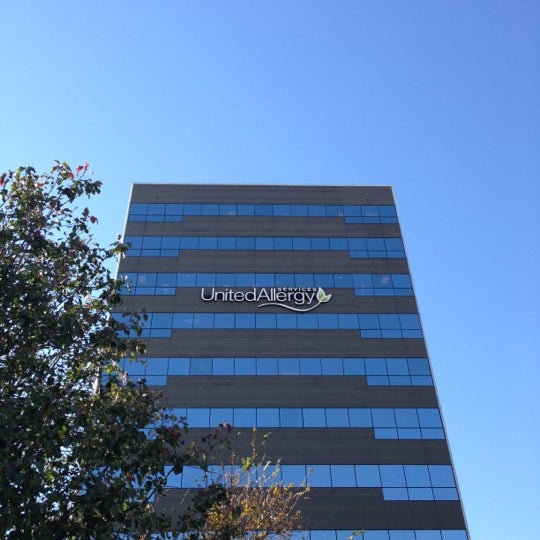 One International Centre - 100 NE Loop 410