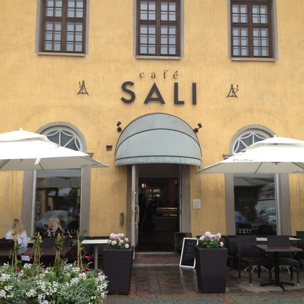 Café Sali - 24 tips from 937 visitors