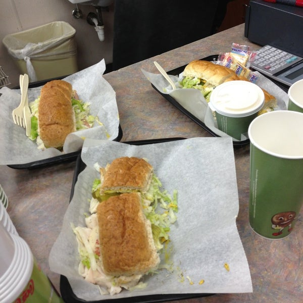 Goodcents Deli Fresh Subs - 117 NW Barry Rd