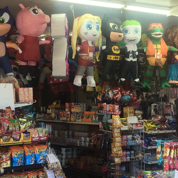 Los Primos Market - Golden Hill - San Diego, CA