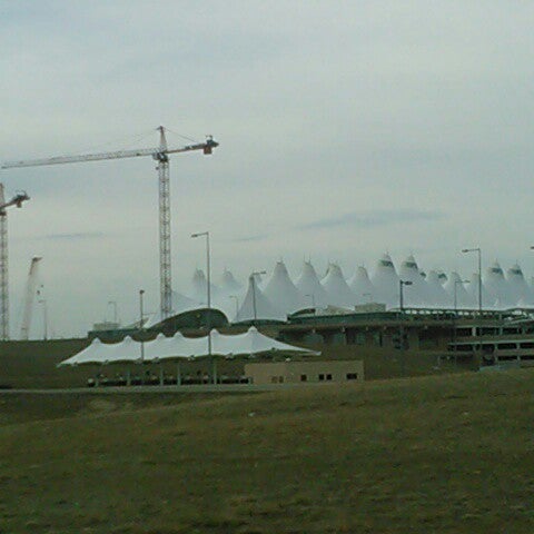 Frontier Airlines Arrivals - Airport Terminal in Denver International ...