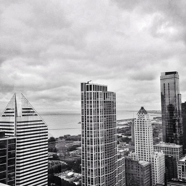 Photos at Kemper Building - Structure in The Loop
