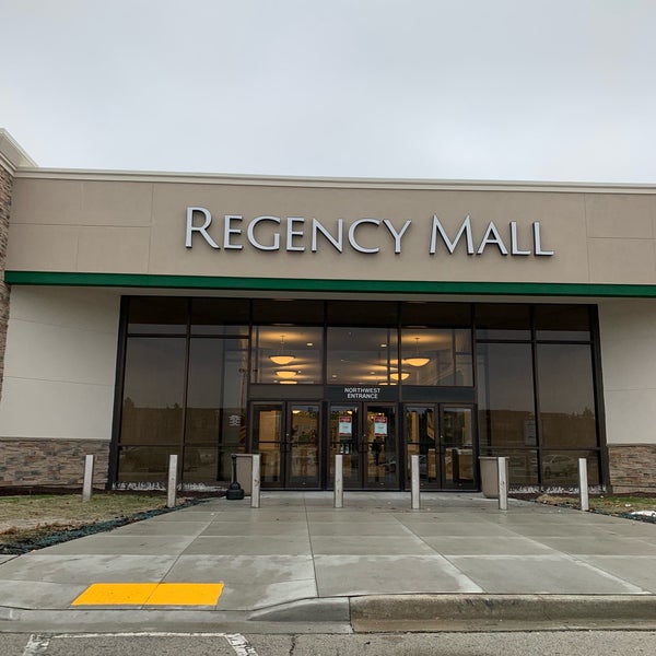 Regency Mall - Shopping Mall in Racine