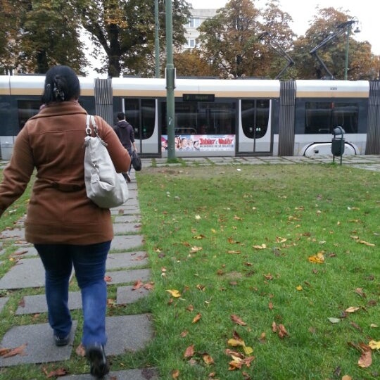 Rond Point Churchill rondpunt - Churchill - 7 tips from 859 visitors