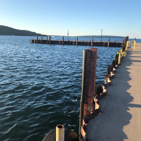 Munising Public Dock - 182 visitors