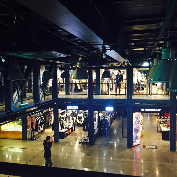 COMMON GROUND - Shopping Mall in Seoul