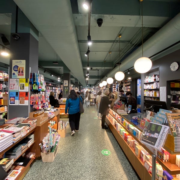 Readings - Bookstore