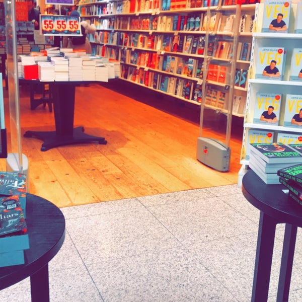 Waterstones - Bookstore in Manchester