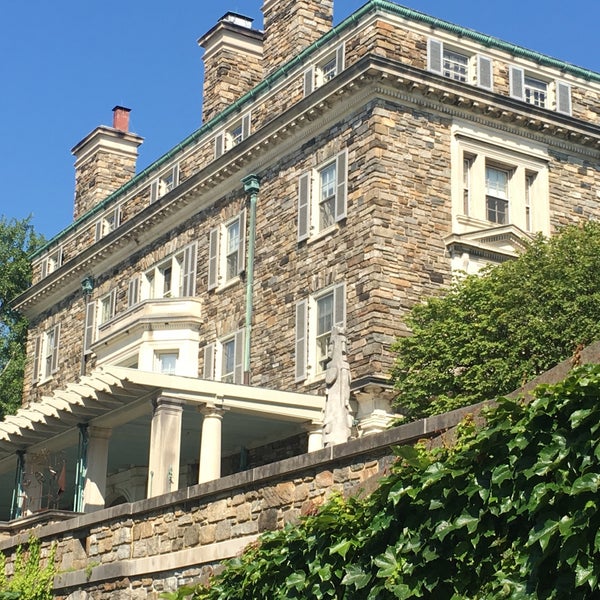 Photos at Kykuit, the Rockefeller Estate - History Museum in Sleepy Hollow