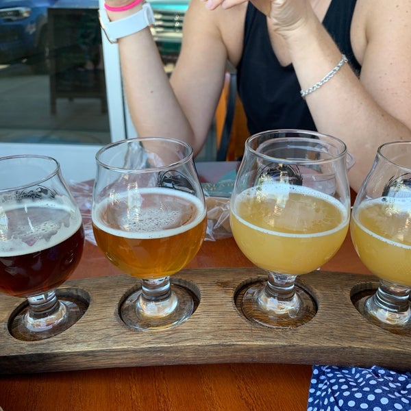 Fall River Brewing Co. Taphouse - Mistletoe - 7 tips