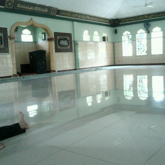 Masjid al Falah Asrama Brigif Linud 17/1 Kostrad - Mosque in Depok