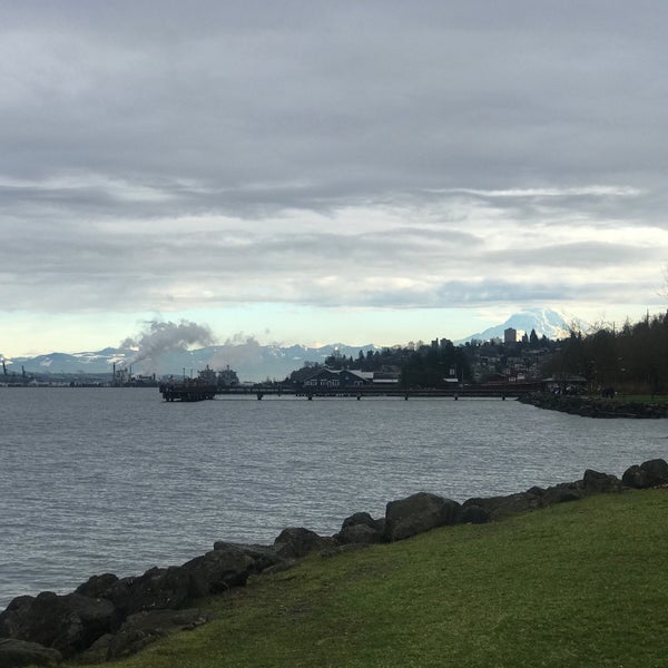 Rock On Beach - Ruston, WA