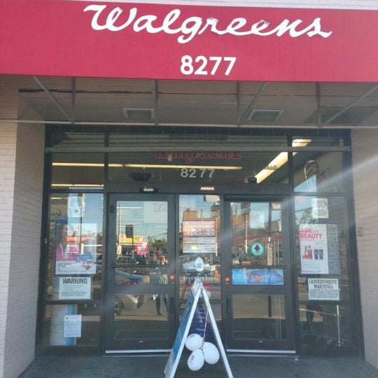 Walgreens - Elmhurst - 6 tips from 300 visitors
