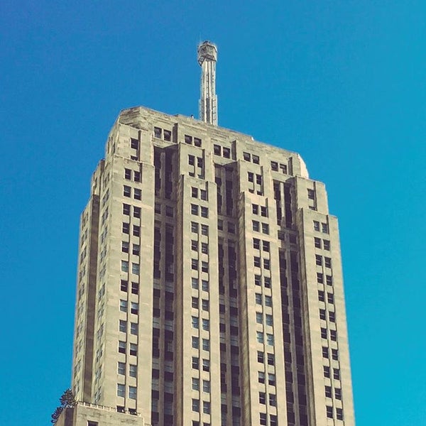 Palmolive Building - Office in Chicago