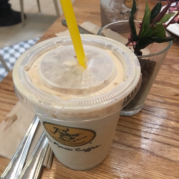 Figaro - Coffee Shop in Mandaluyong District 1