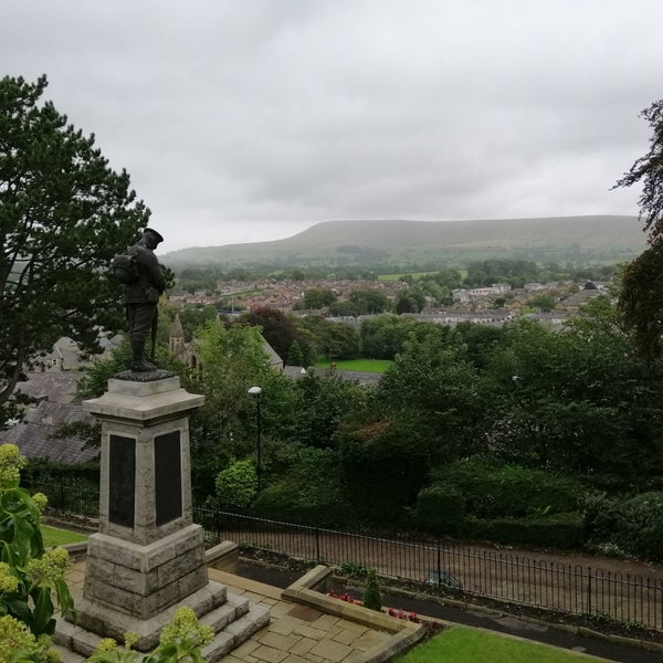 Clitheroe - 6 tips from 413 visitors