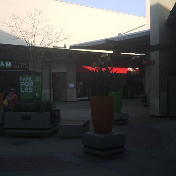 Photos at Stoneridge Shopping Centre - 4 tips