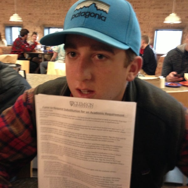 Harcombe Dining Hall - 8 tips from 430 visitors