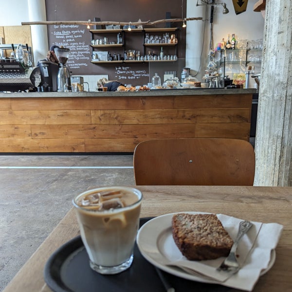 Hopper Coffee & Bakery - Stadsdriehoek - 136 tips from 2117 visitors