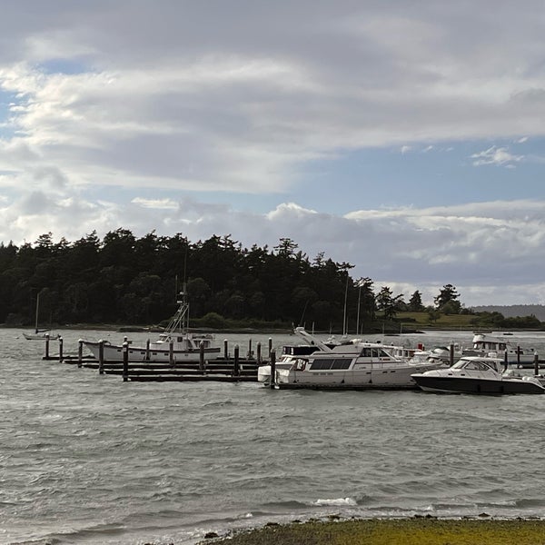 Lopez Islander Lodge & Marina - 1 tip from 137 visitors