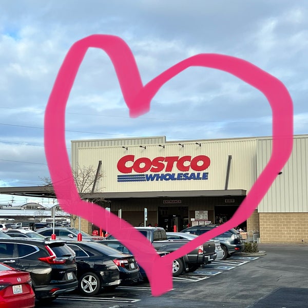 Costco Seattle Aurora Store