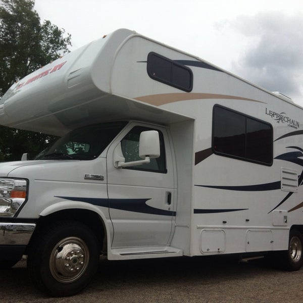El Monte RV Rentals - Villa Park, IL
