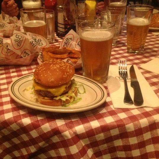 Bill's Bar & Burger - Rockefeller Center - 16 West 51st St