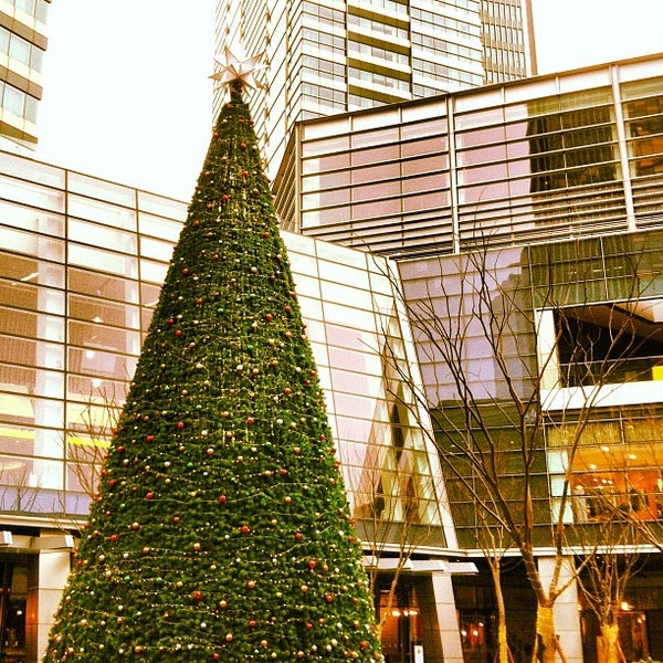 Photos at Kerry Parkside (浦东嘉里城) - Shopping Mall