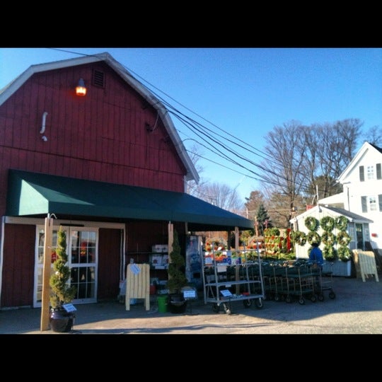 Estabrook's - 337 E Main St