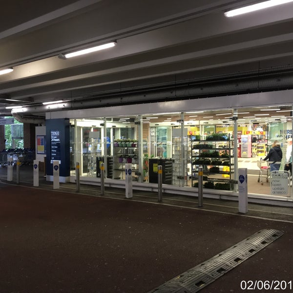 Tesco Extra - Queensway, Huish