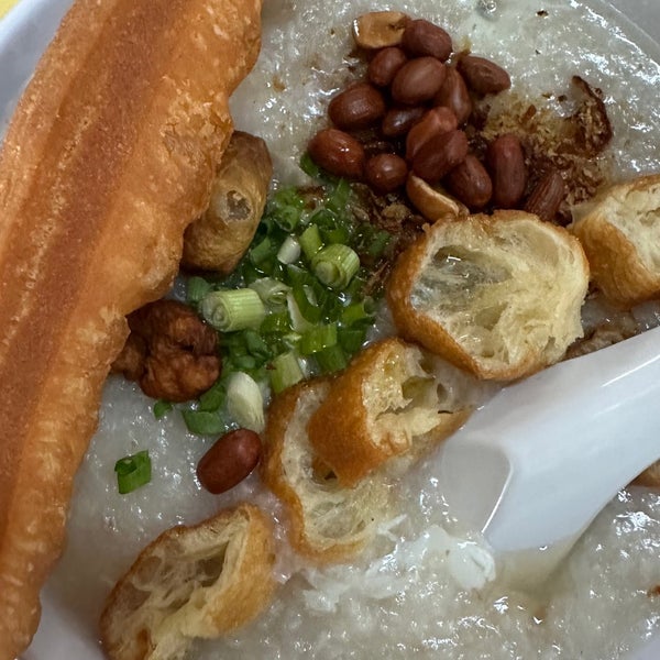 Cheng San Market & Cooked Food Centre - Food Court in Singapore