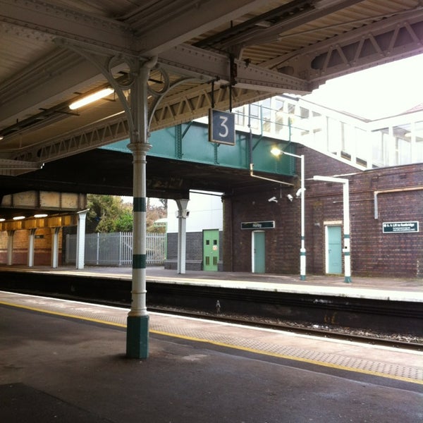Horley Railway Station (HOR) - Horley, Surrey