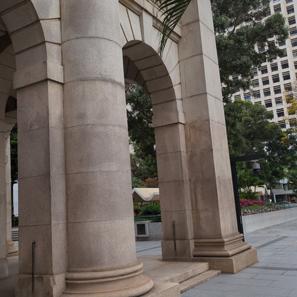 Statue Square - Plaza in Central