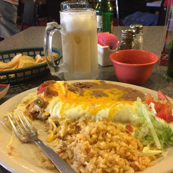 Fernandez Restaurant - 817 N Chadbourne St