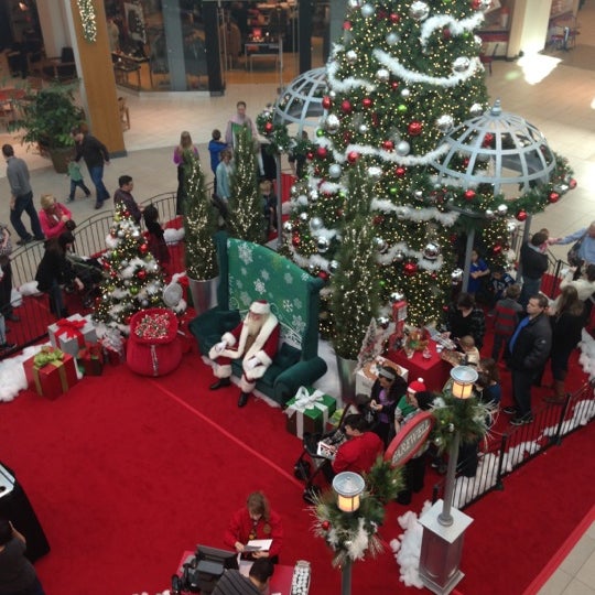 Photos at The Fashion Mall at Keystone - Shopping Mall in Keystone at ...