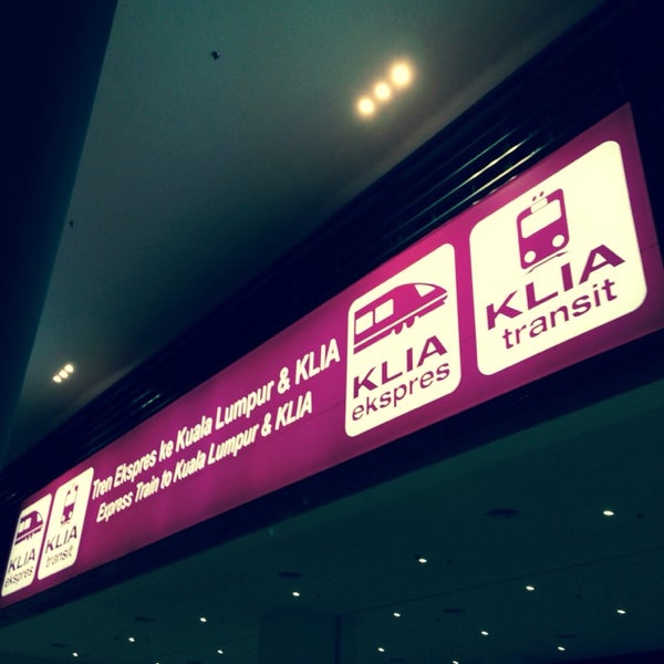 ERL KLIA Transit/Express Kuala Lumpur International Airport 2 Station ...