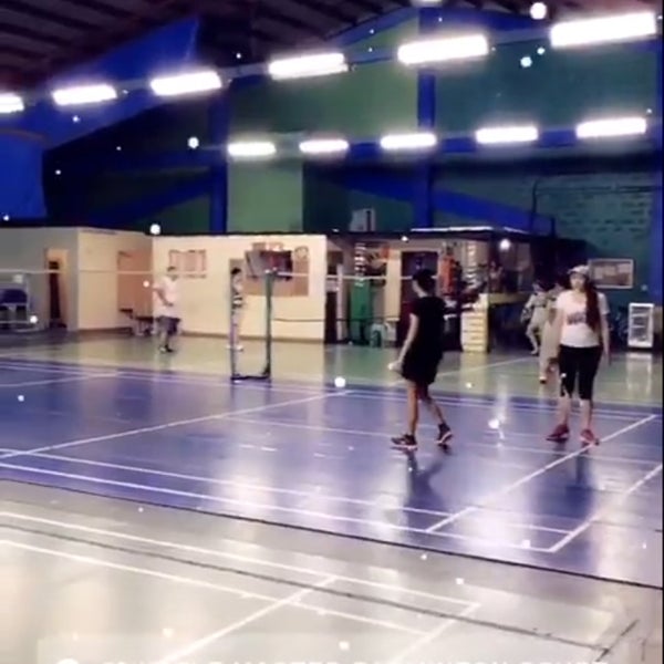 Shuttle Master Badminton Center - 6 tips