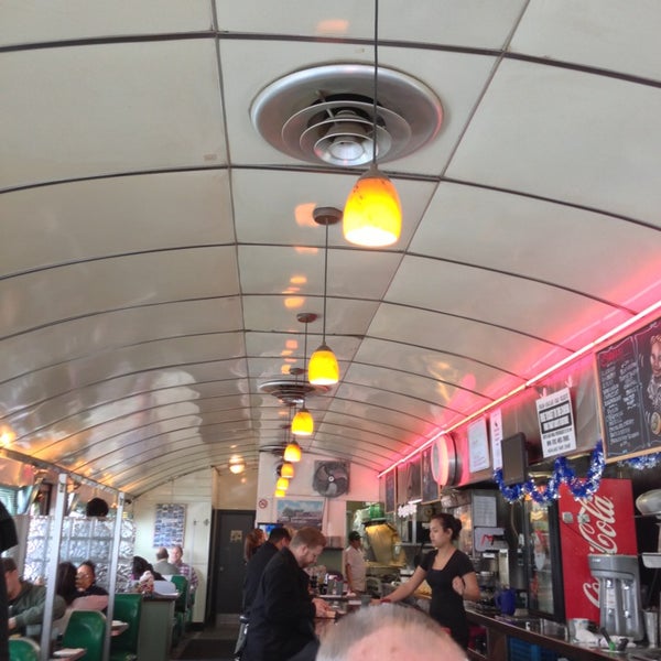 Highland Park Diner - Diner in Rochester