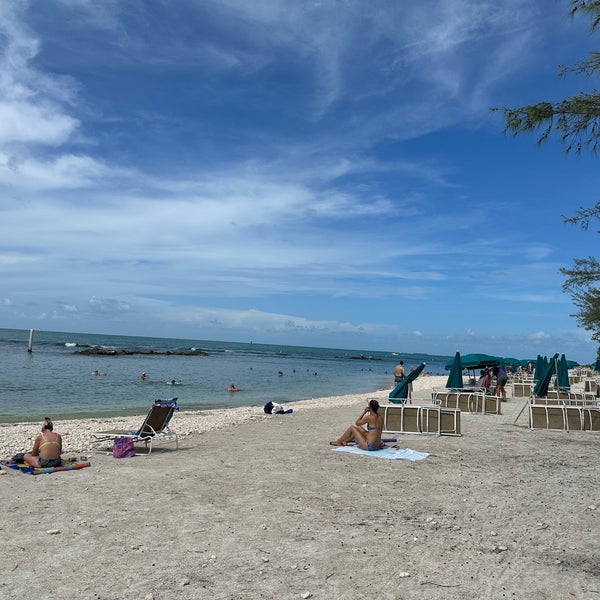 Fort Zachary Taylor State Park Beach - Beach in Key West