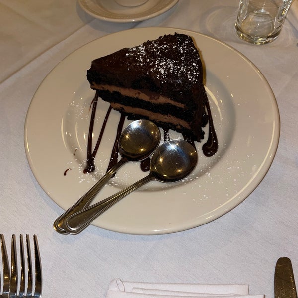 Maggiano's Little Italy - North Buckhead - 3368 Peachtree Road